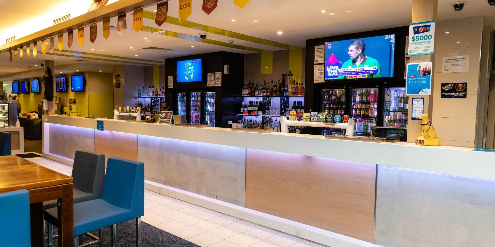 Blue Fin Bar - Blue Fin Fishing Club